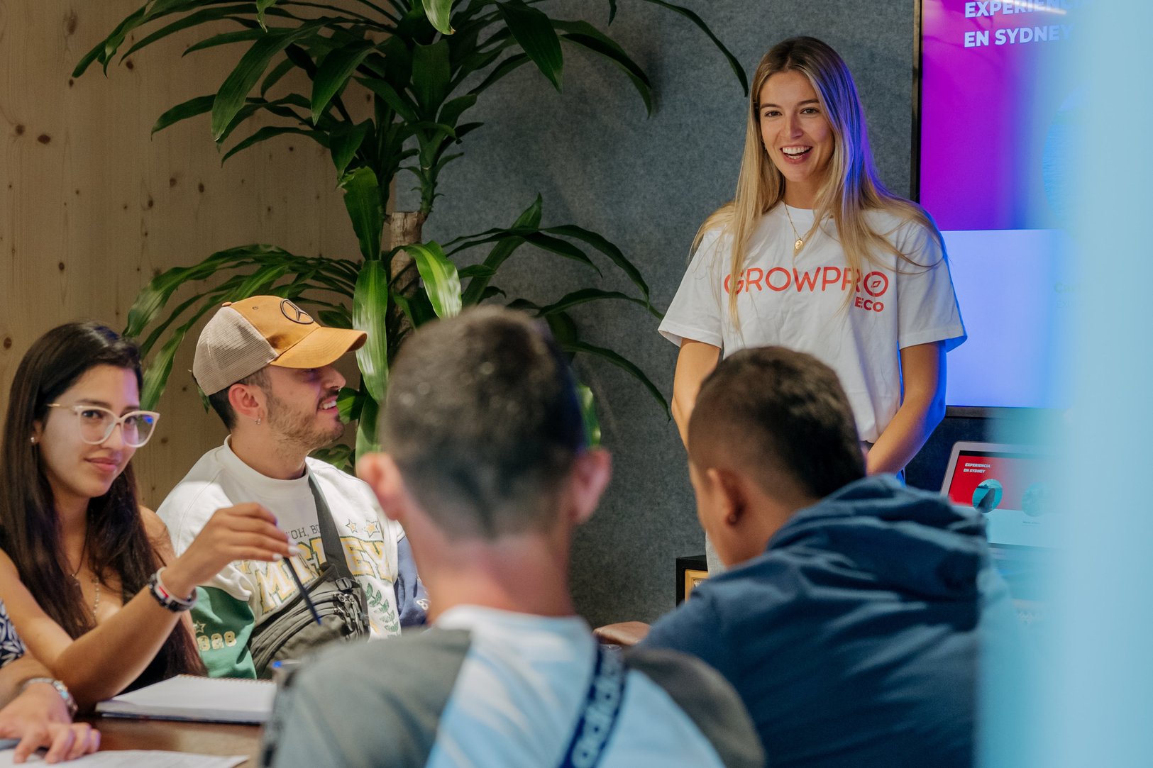 Ven y conoce nuestros programas en la meeting de Córdoba